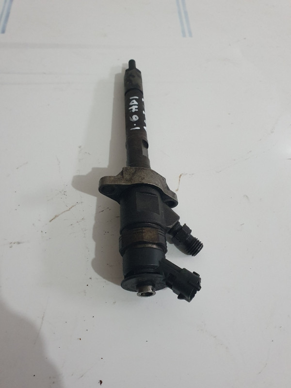 Injektor dizna Peugeot Citroen Ford 1.6 D 0445110297 AA - Dizne - OLX.ba