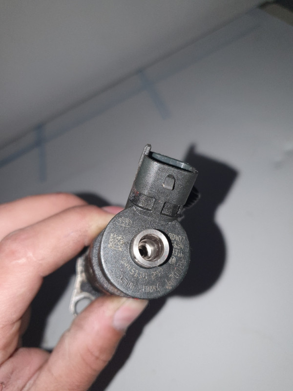 Injektor dizna Peugeot Citroen Ford 1.6 D 0445110297 AA - Dizne - OLX.ba