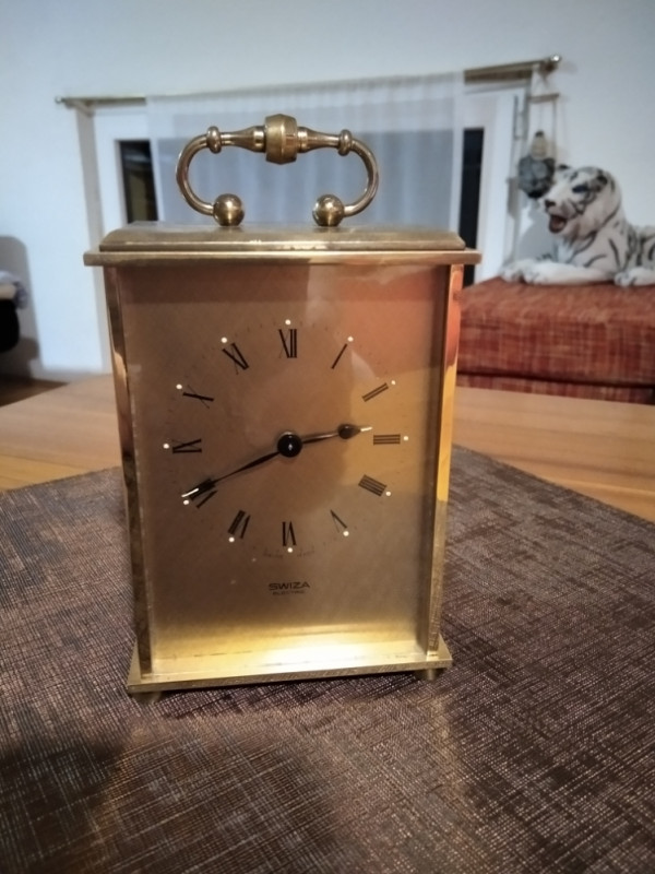Kaminski sat Swiza electric ispravan - Kućanski predmeti - OLX.ba