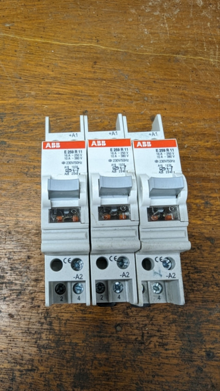 ELEKTRO OPREMA KONTAKTORI MOELLER ABB EATON - Ind. sklopke i prekidači - OLX.ba