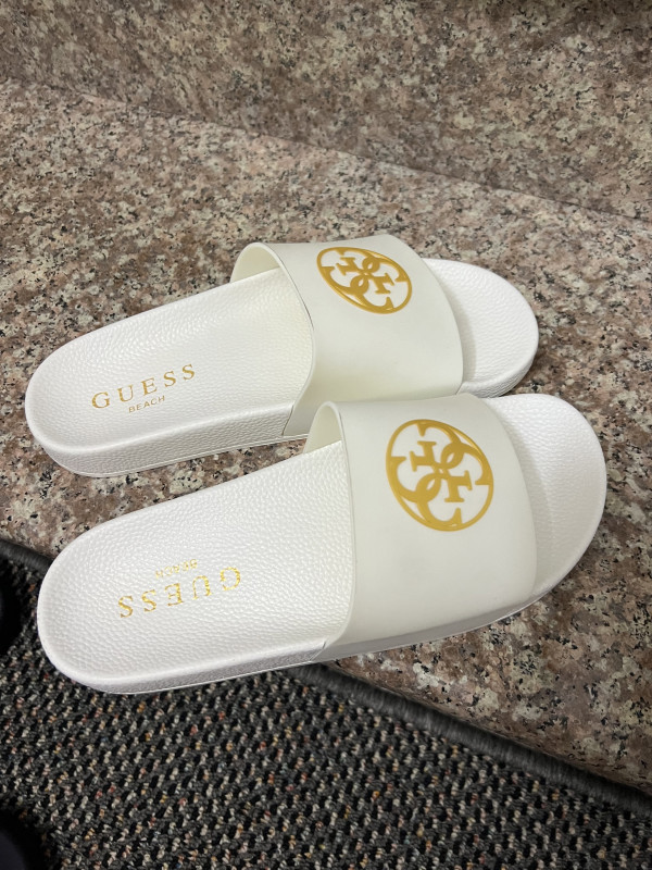 Papuce guess - Papuče i japanke - OLX.ba