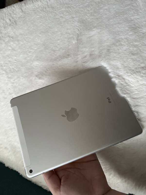 Ipad Apple A1567 / Ipad Air 2 - Tablet PCs - OLX.ba
