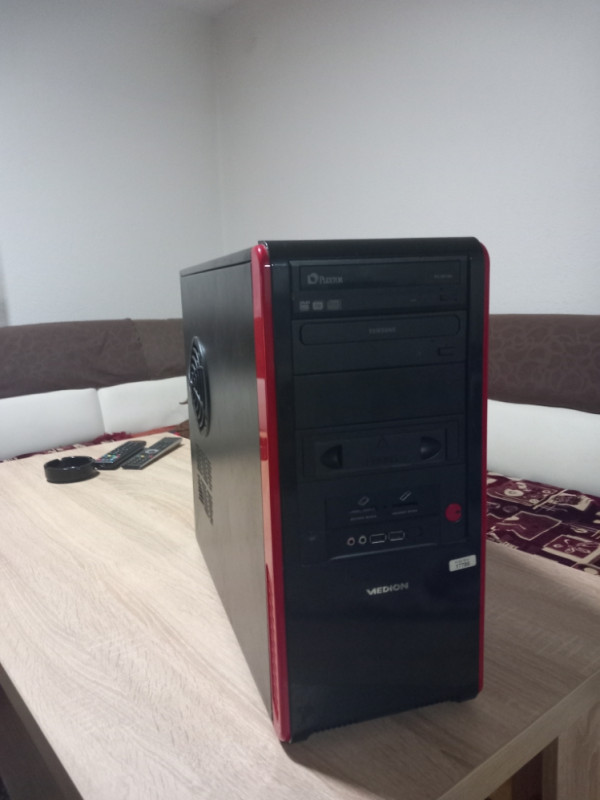 Racunar i5 3570k,8gb,graficka 1030 gt 2gb - Desktop Računari - OLX.ba