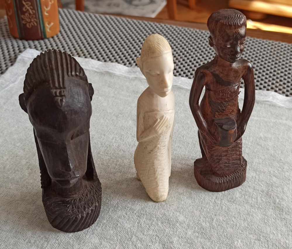 Drvene figure - statue - slonova kost - dekoracije - Suveniri - OLX.ba