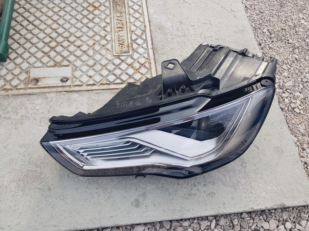 LIJEVI FAR FULL LED AUDI A3 8V -8V0 941 773 J - Farovi i Štopke - OLX.ba