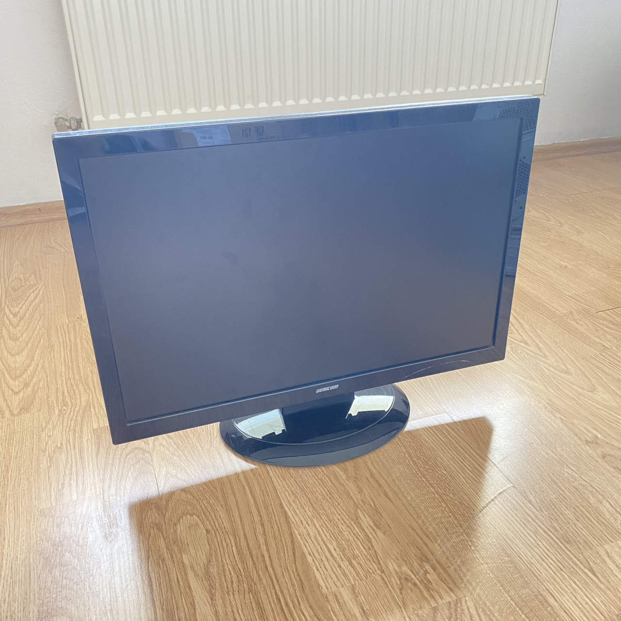 Monitor GERICOM 22 inch - Monitori - OLX.ba
