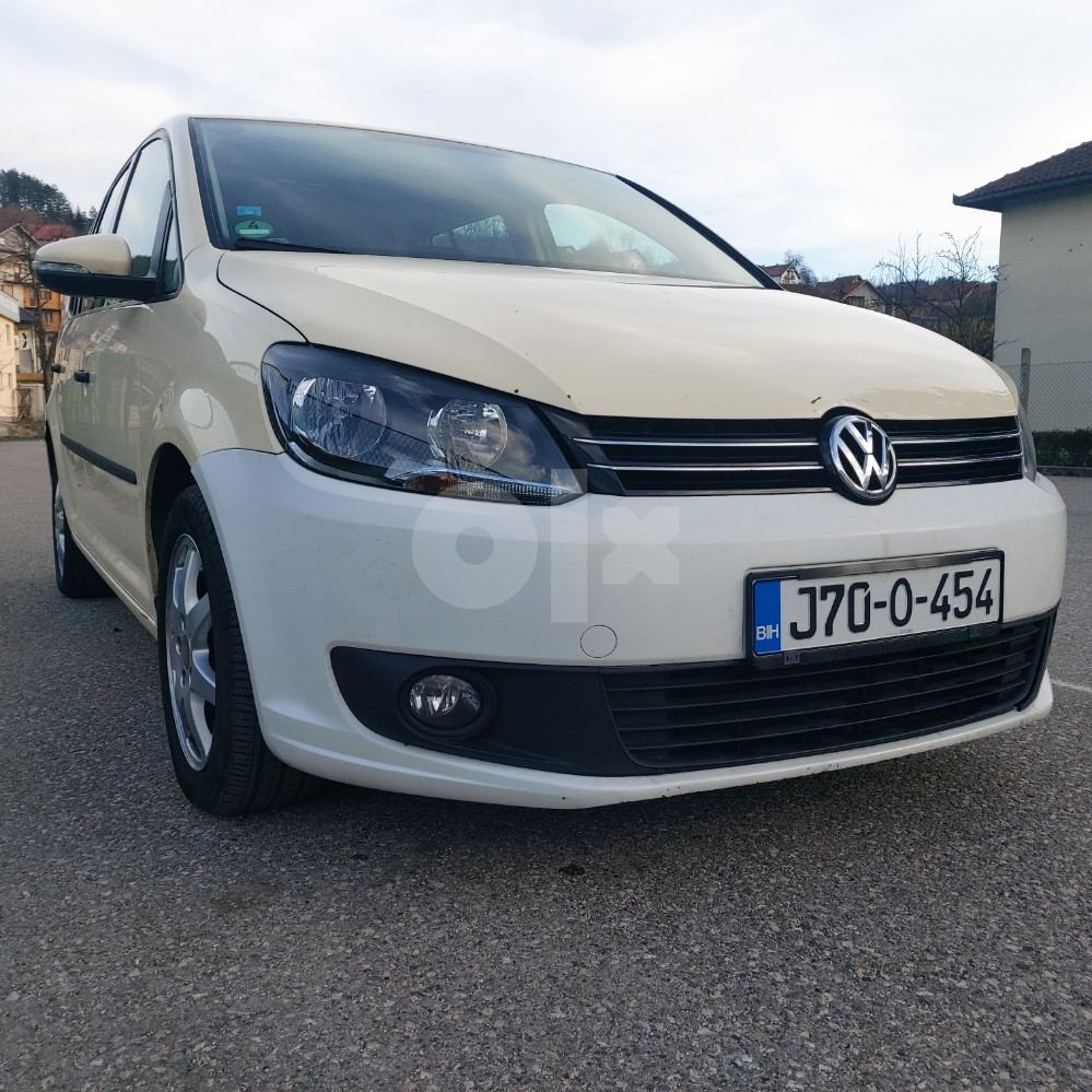 Volkswagen Touran-2015god-F1-komande na volanu-DSG-NAVI - Automobili ...