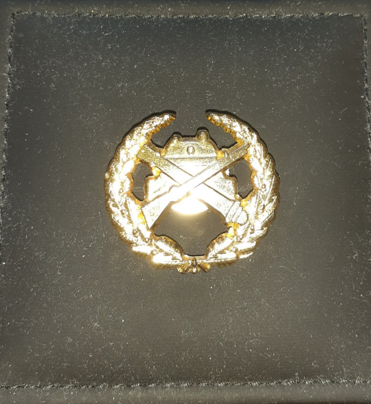 Badge za kapu OS BiH kopnena vojska - Vojne i policijske oznake - OLX.ba
