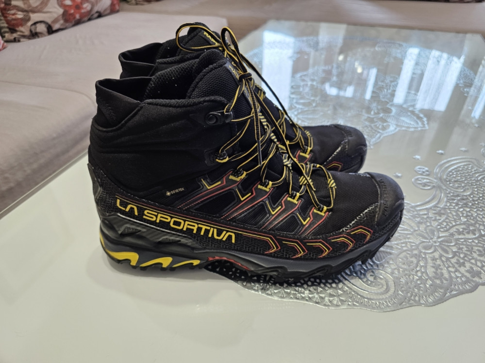 Gojzerice La Sportiva Gore Tex broj 47 orginal - Čizme - OLX.ba