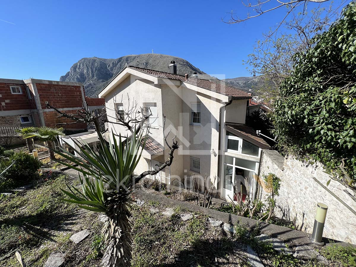 Prodaje se Vila u blizini Starog mosta u Mostaru - Kuće - OLX.ba