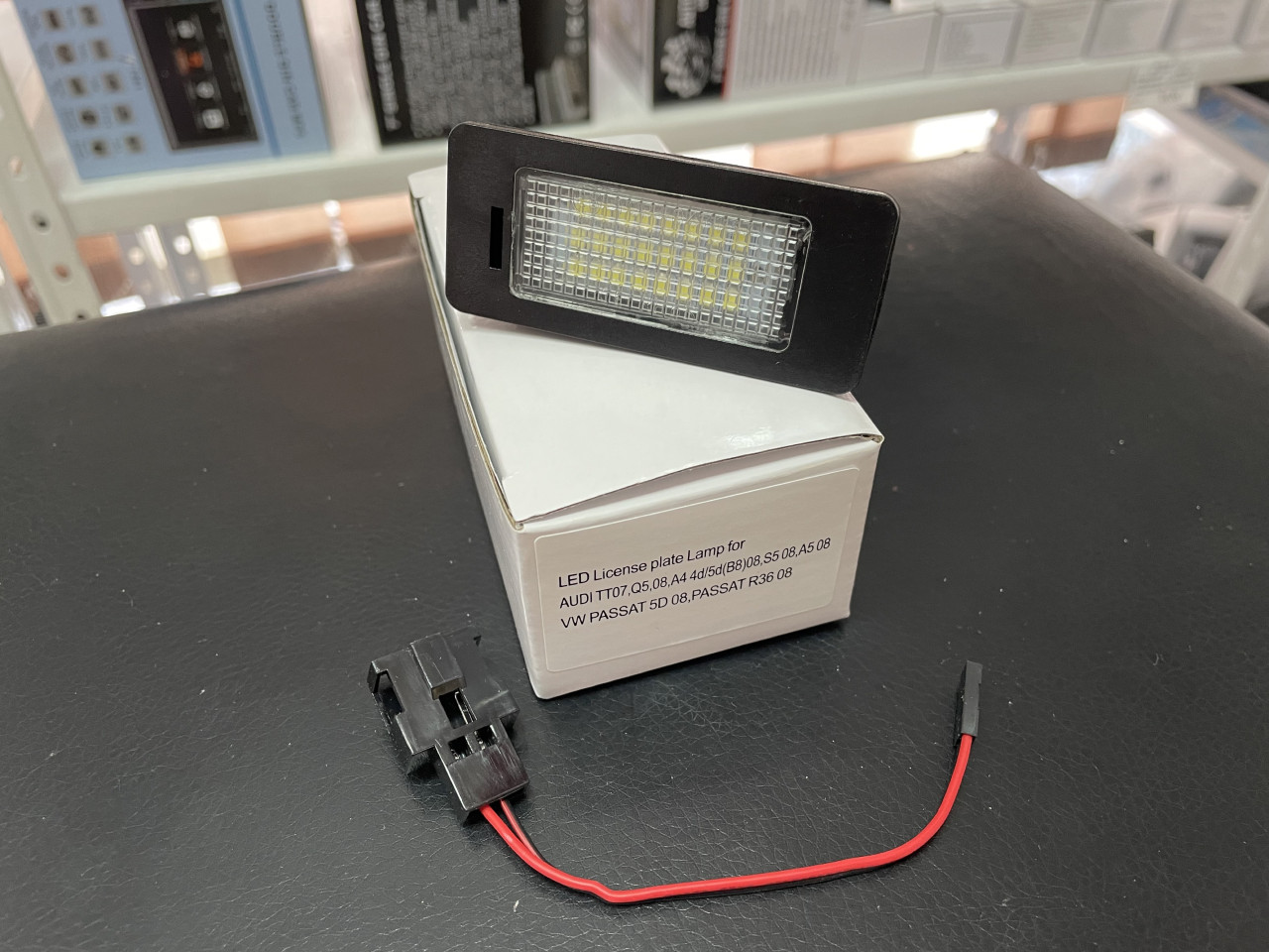 LED kucista za osvjetljenje tablice Audi A4 B8 A6 A7 - Svjetla tablica - OLX.ba