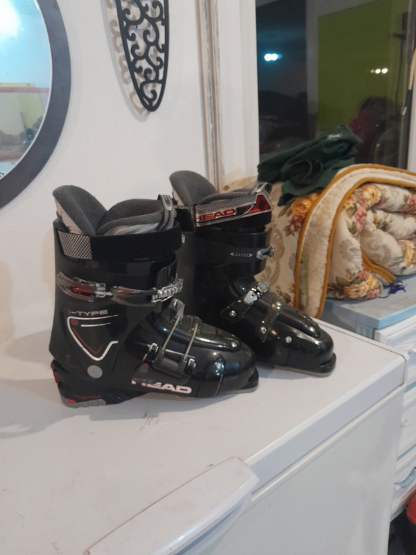 Head X-Type 8 - pancerice ( 44-43,5) - Pancerice - OLX.ba