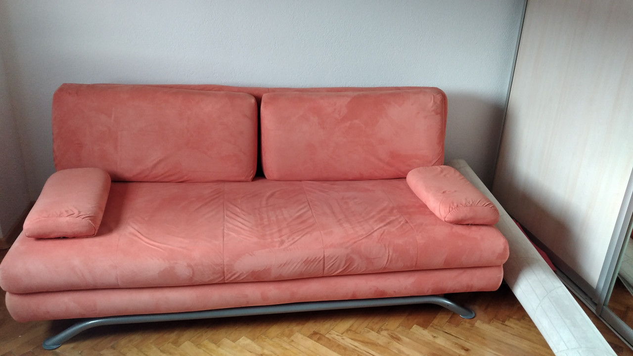 Trosjed na razvlacenje - Trosjedi - OLX.ba
