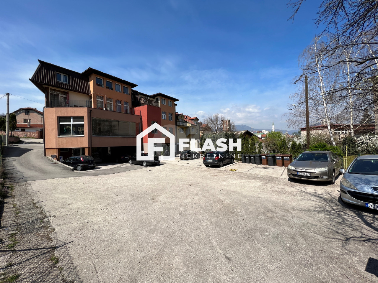 Jednoiposoban stan sa parking mjestom - ZENICA - Centar - Stanovi - OLX.ba