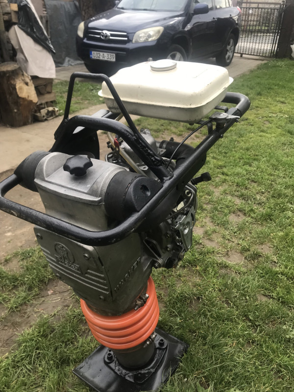 Vibro zaba Wacker DS 72 Dizel - Vibro ploče i vibro nabijači - OLX.ba