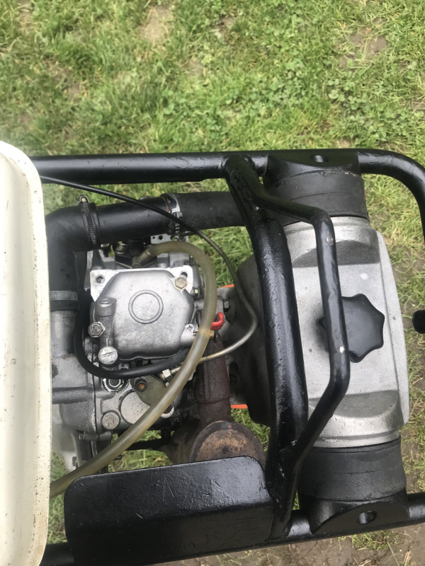 Vibro zaba Wacker DS 72 Dizel - Vibro ploče i vibro nabijači - OLX.ba