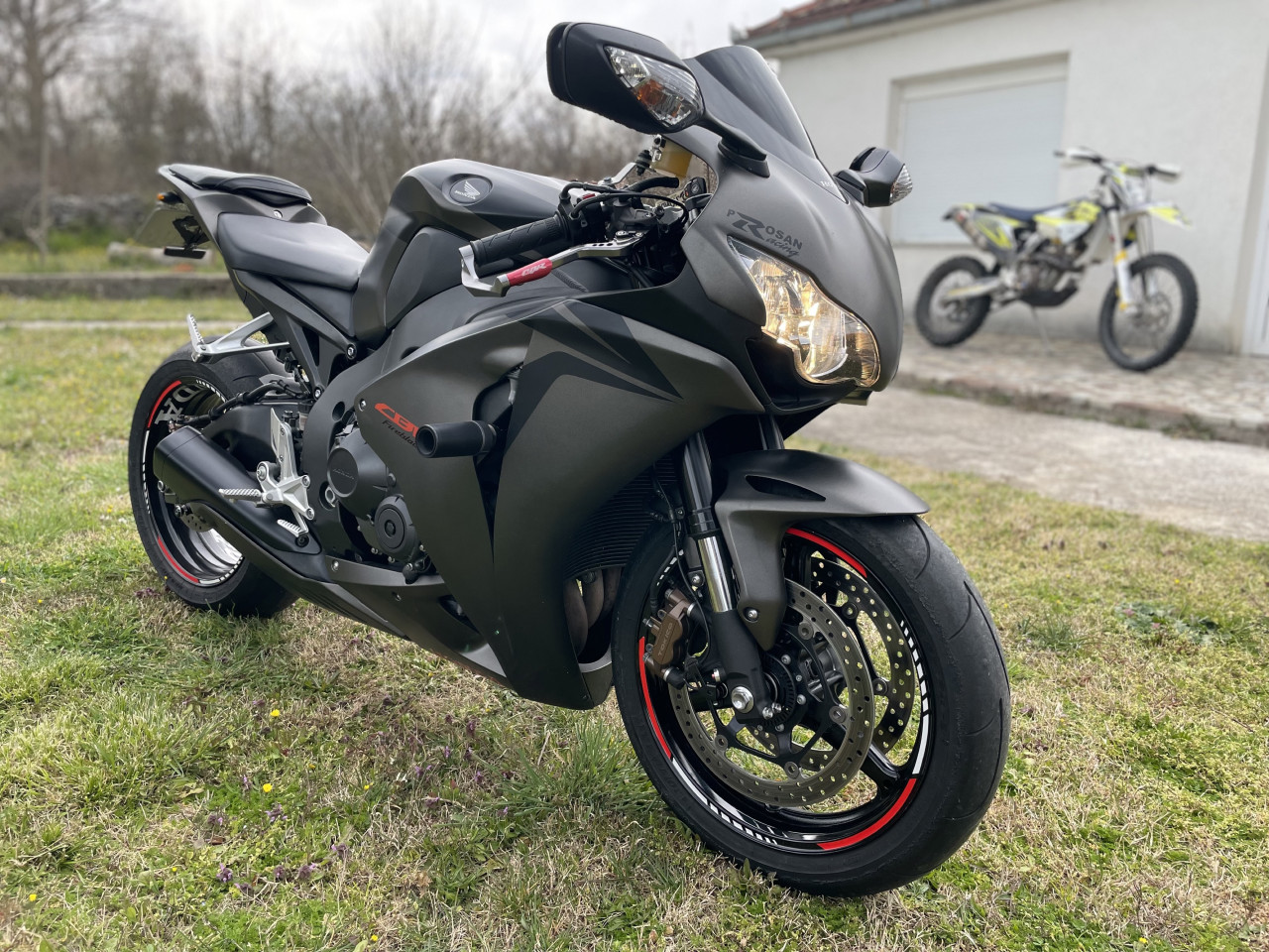 HONDA SC59 2011 ABS - Motocikli - OLX.ba