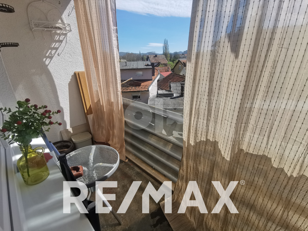 Namješten dvosoban stan 50m2 u Centru - Stanovi - OLX.ba