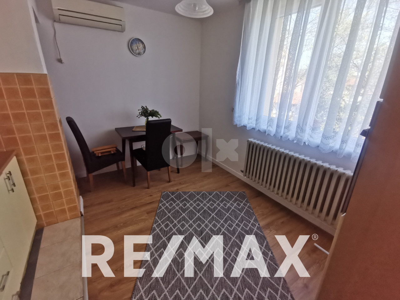 Namješten dvosoban stan 50m2 u Centru - Stanovi - OLX.ba