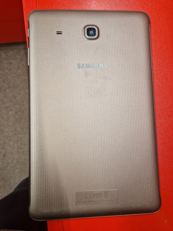 Tablet samsung Tab E - Tablet PCs - OLX.ba