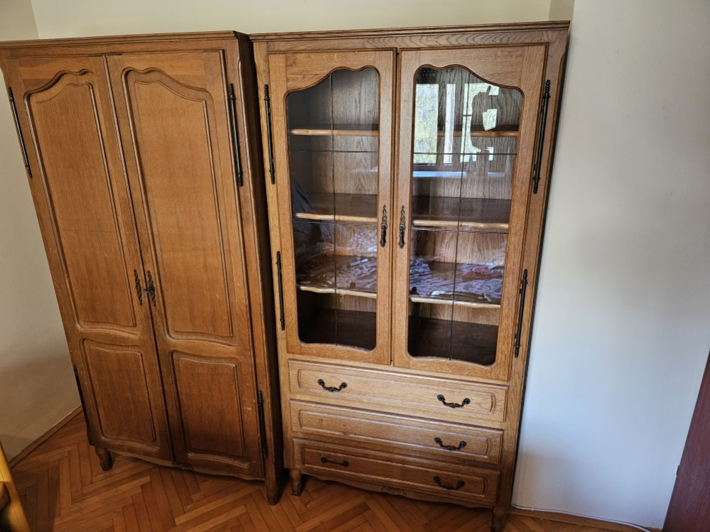 Ormar i vitrina puno drvo - Vitrine - OLX.ba