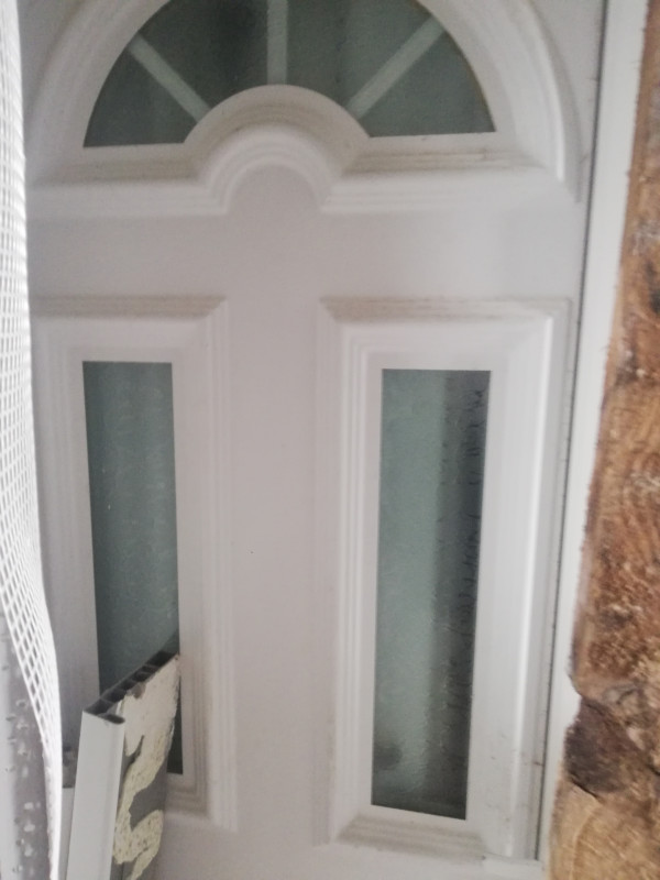 Polovna PVC stolarija, prozori i ulazna vrata. - Prozori - OLX.ba