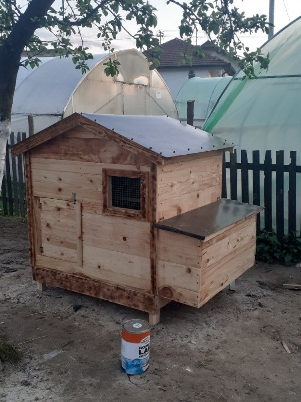 Kokosinjac za koke - Kavezi za kokoške - OLX.ba