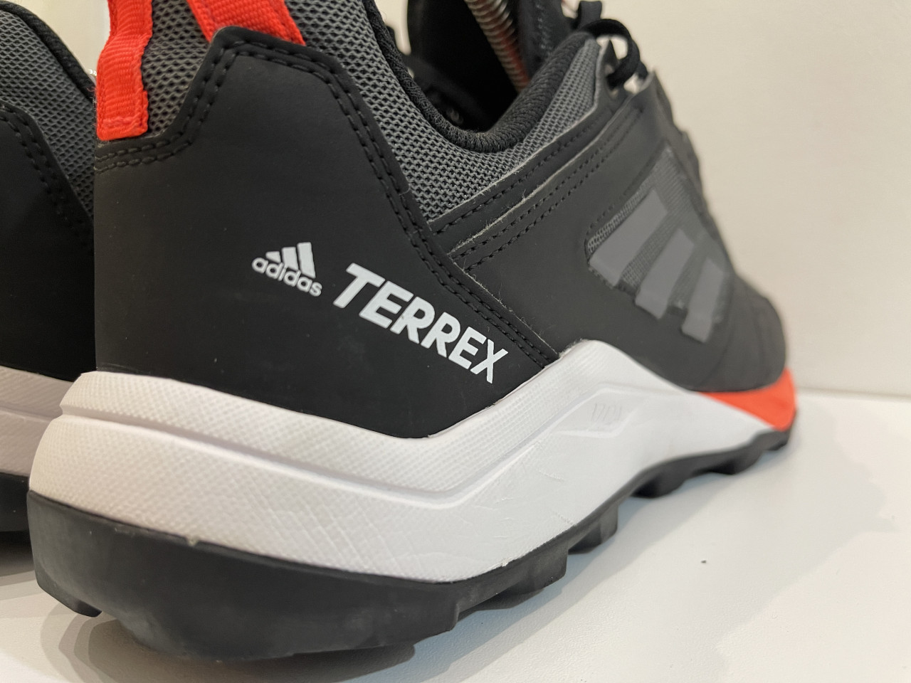 Adidas Terrex - Tene/Patike/Penjačice - OLX.ba