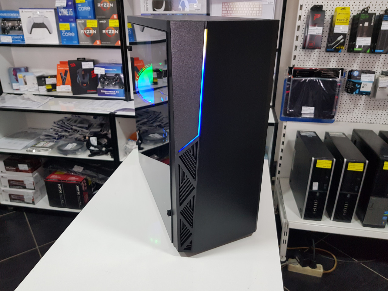 Računar gamer i5 4570 16GB RAM SSD 120 HDD 500 RX 580 - Desktop Računari - OLX.ba