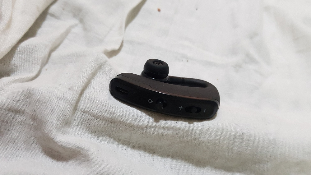 Bezicna slusalica za jedno uho - Bluetooth uređaji - OLX.ba