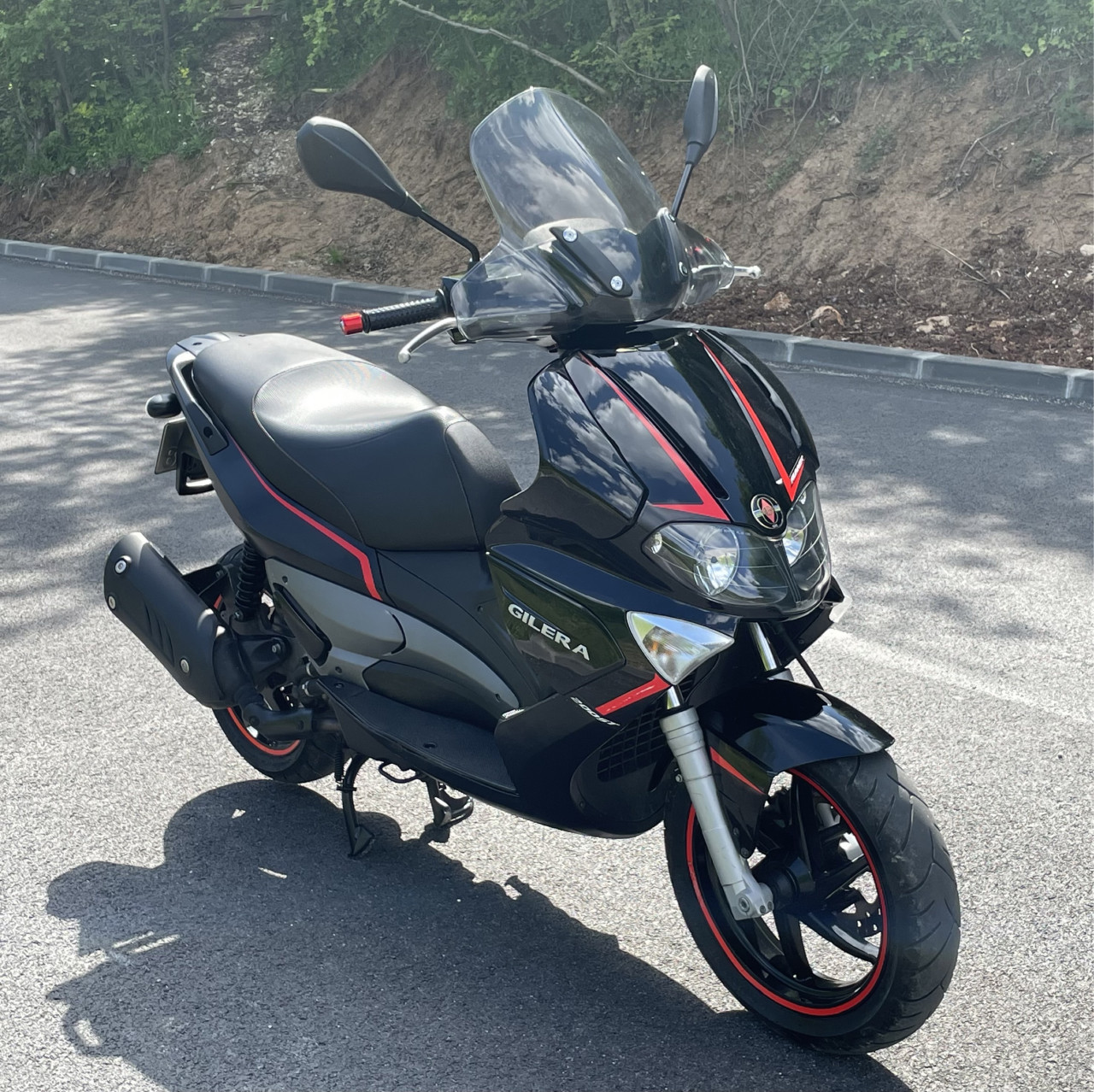 Gilera Runner 200 ST 2010 TOP STANJE runer piagio - Motocikli - OLX.ba