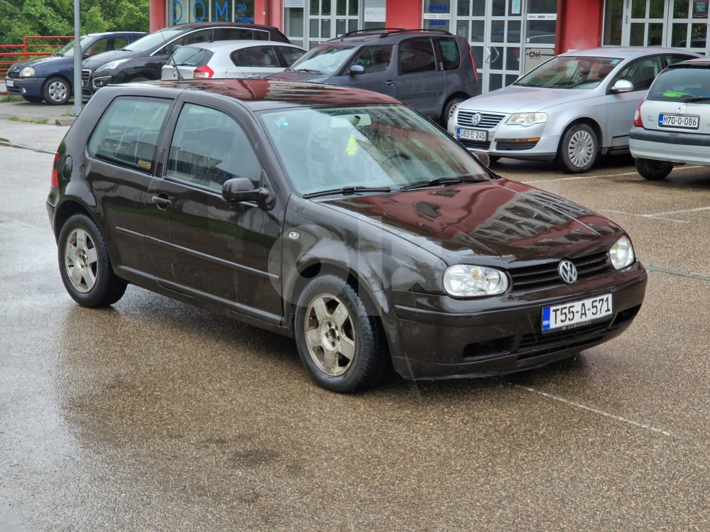 Vw Golf 4 Kombi 1.9 Tdi In Berlin – NWHECO
