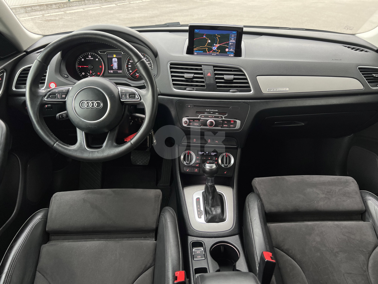 Audi Q3 mod 2014 2.0 TDI S Line 4x4 *aut,led,navii* - Automobili - OLX.ba