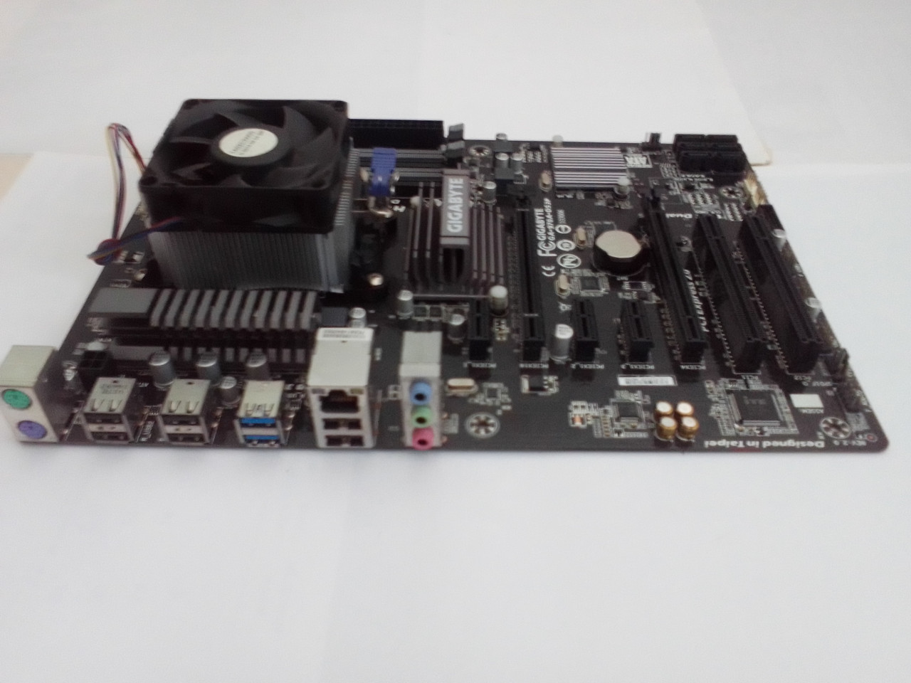 Matična ploča Gigabyte AM3+ socket 10 km - Matične ploče - OLX.ba