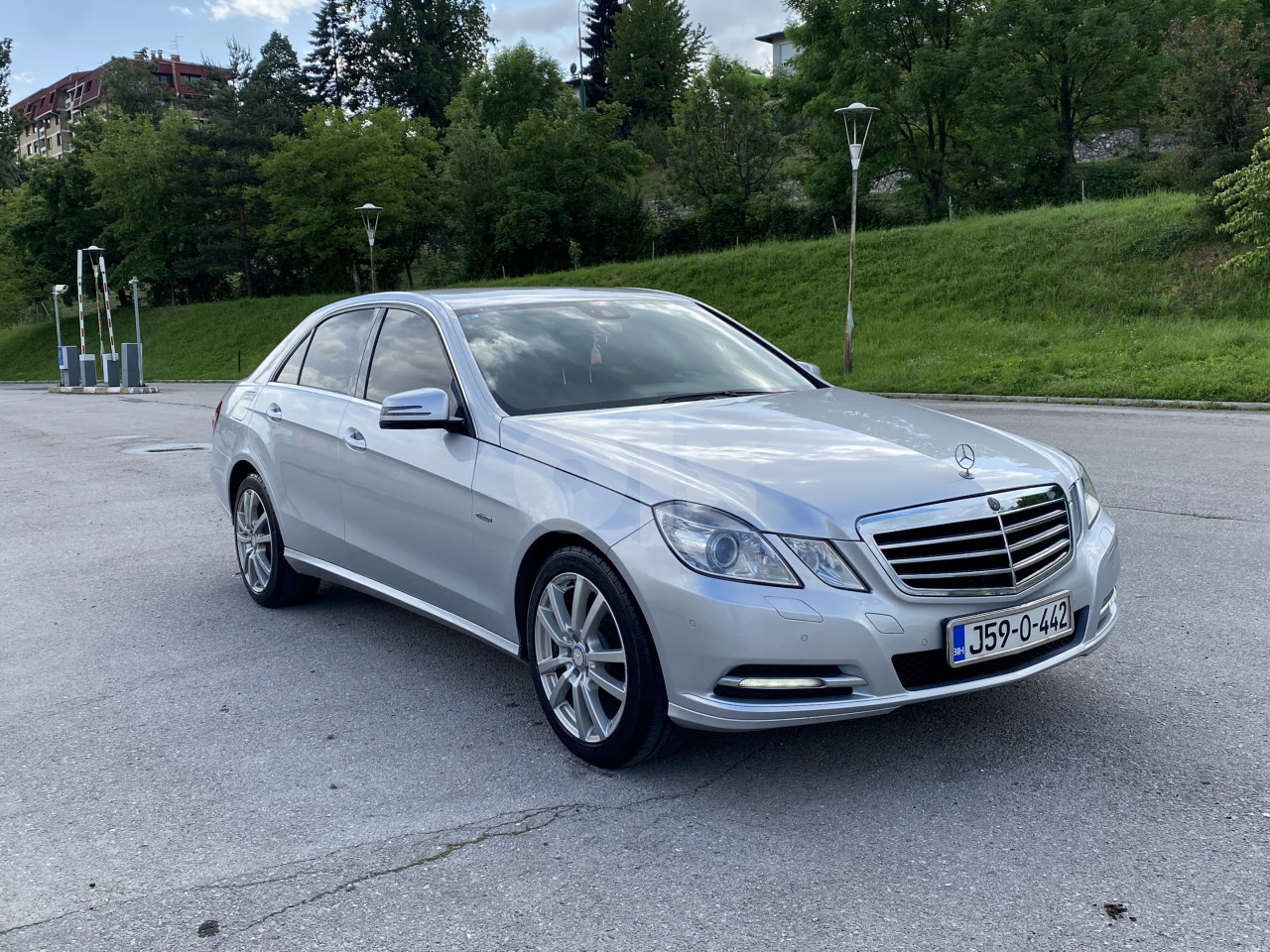 Mercedes-Benz E200 E220 W212 BlueEffiency 2012 - Automobili - OLX.ba