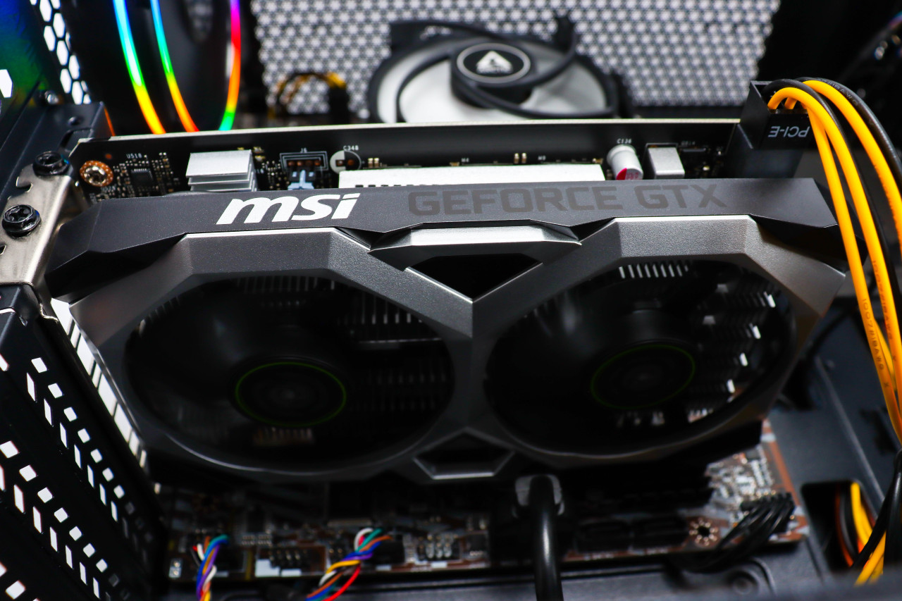 Gaming PC Fighter V315-04; R5 3600; GTX 1650 DOPER-TECH - Desktop Računari - OLX.ba