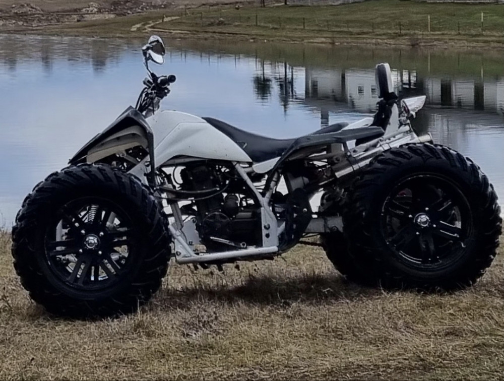 Quad, atv, četvorotočkaš. - ATV / UTV / Quad - OLX.ba