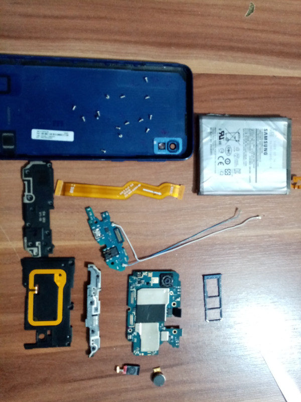 samsung galaxy a10 dijelovi - Mobiteli u dijelovima - OLX.ba