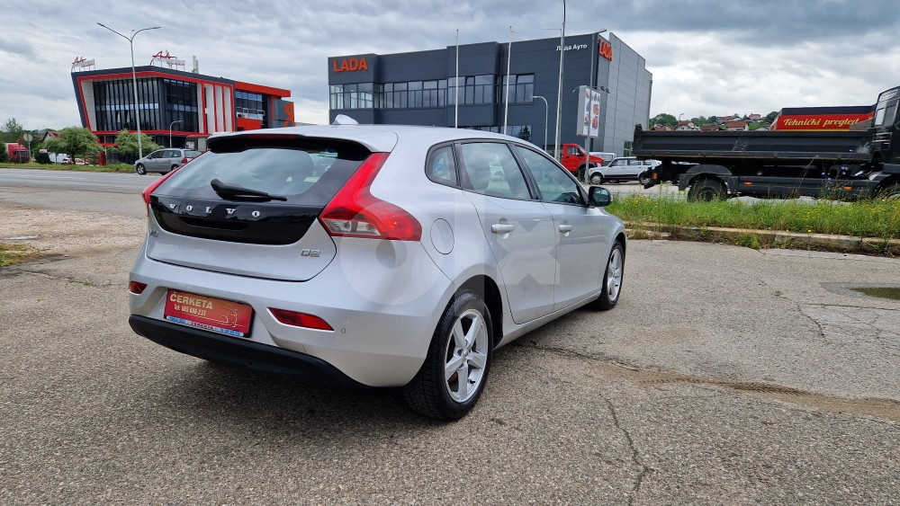 Volvo V40 - Automobili - OLX.ba