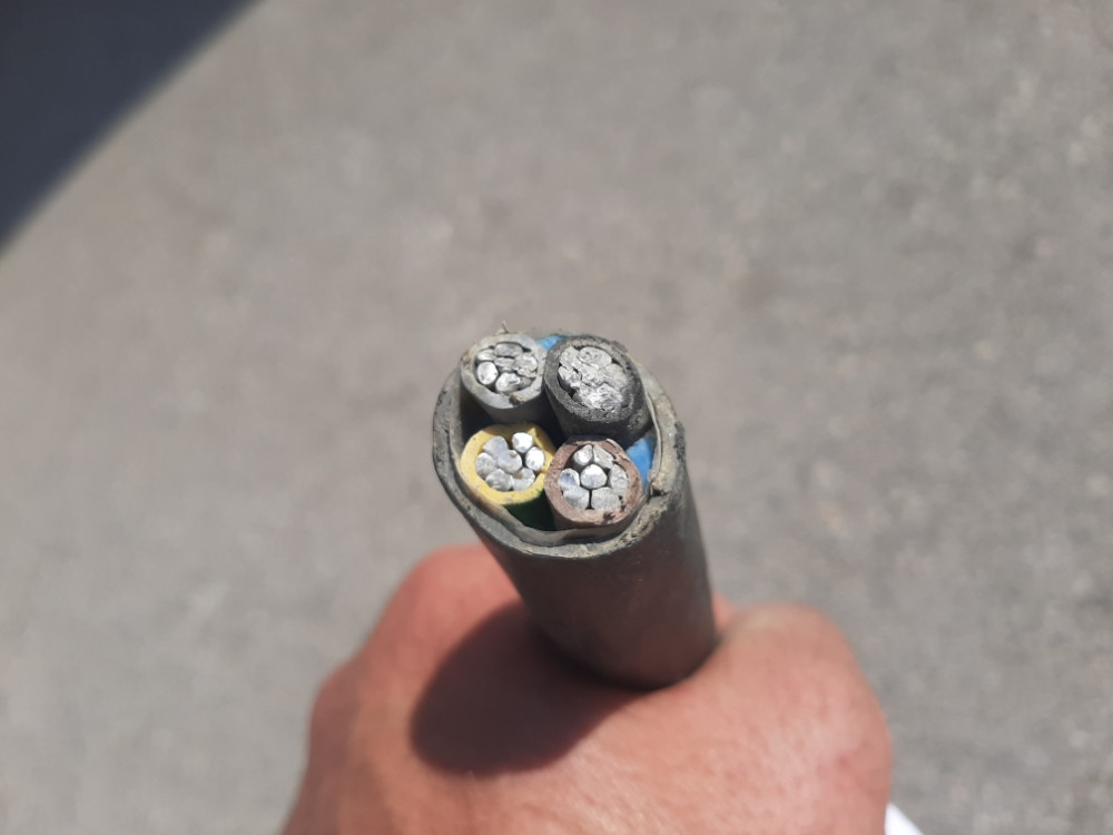 Podzemni Kabal za struju E-AYY-J 4x25 0-6/1kv - Instalacioni kablovi ...