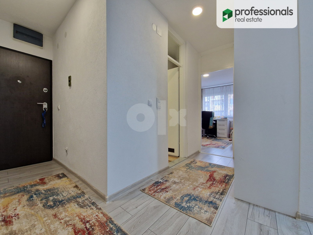Trosoban stan Dobrinja Novi Grad Sarajevo - Stanovi - OLX.ba
