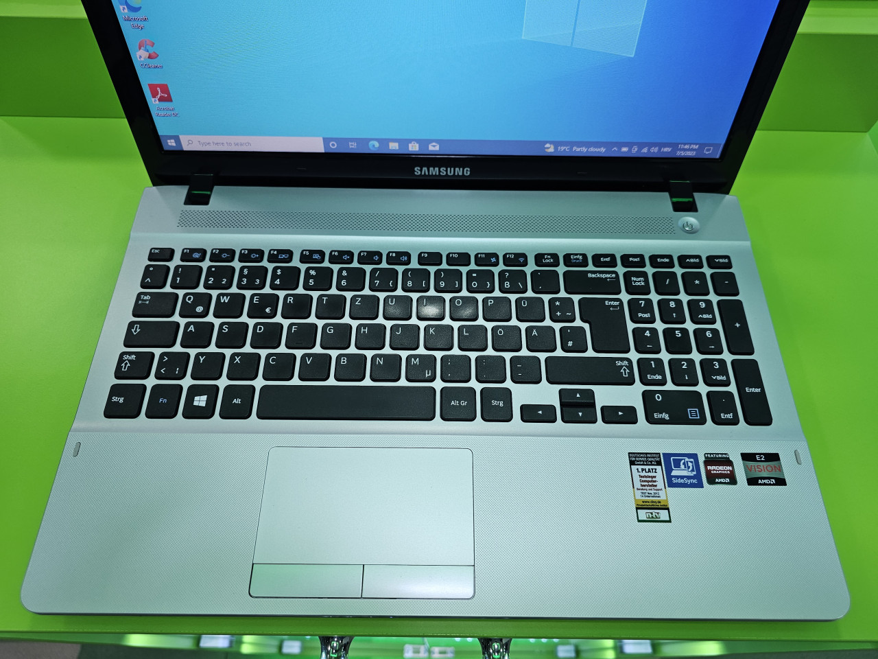 Laptop Samsung 15,6" AMD E2-2000 /16GB/SSD 128GB - Laptopi - OLX.ba