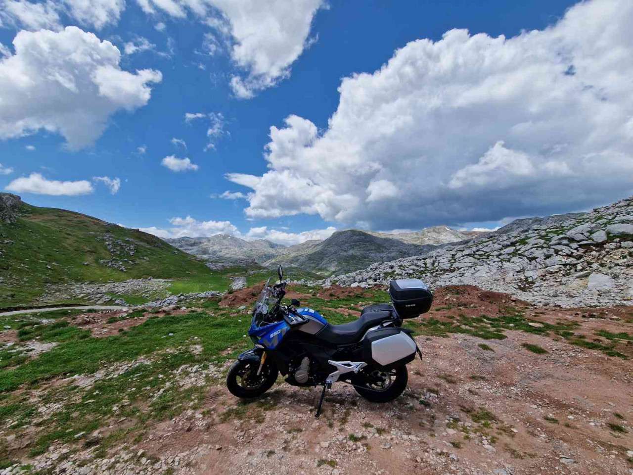 CFMOTO 650 MT Pod Garancijom ABS Adventure Gotovo NOV Motocikli OLX ba cfmoto-650-mt-pod-garancijom-abs-adventure-gotovo-nov-motocikli-olx-ba