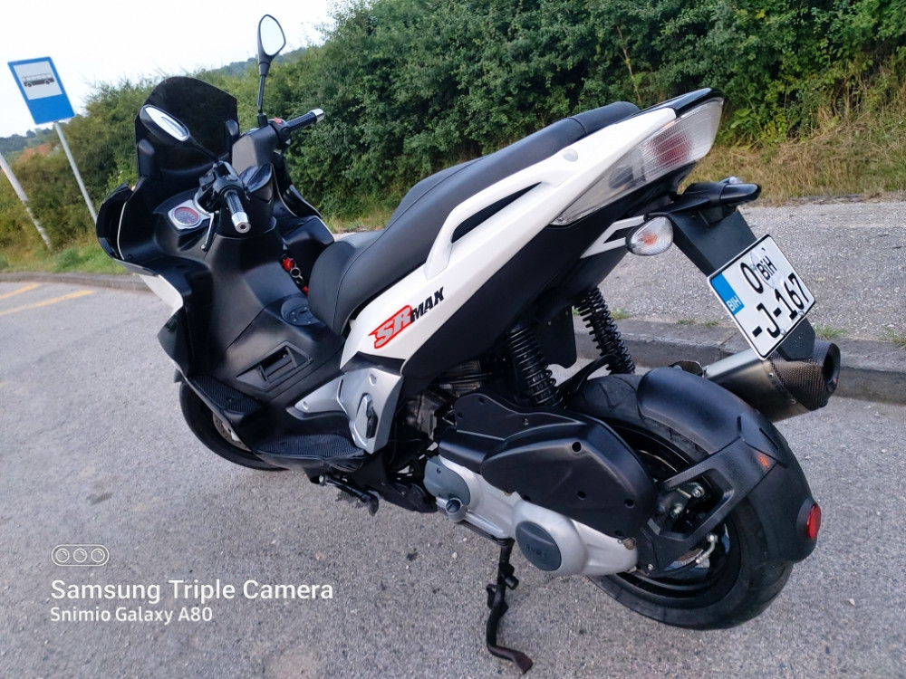 Skuter aprilia sr max 300 aprilia nexus - Motocikli - OLX.ba
