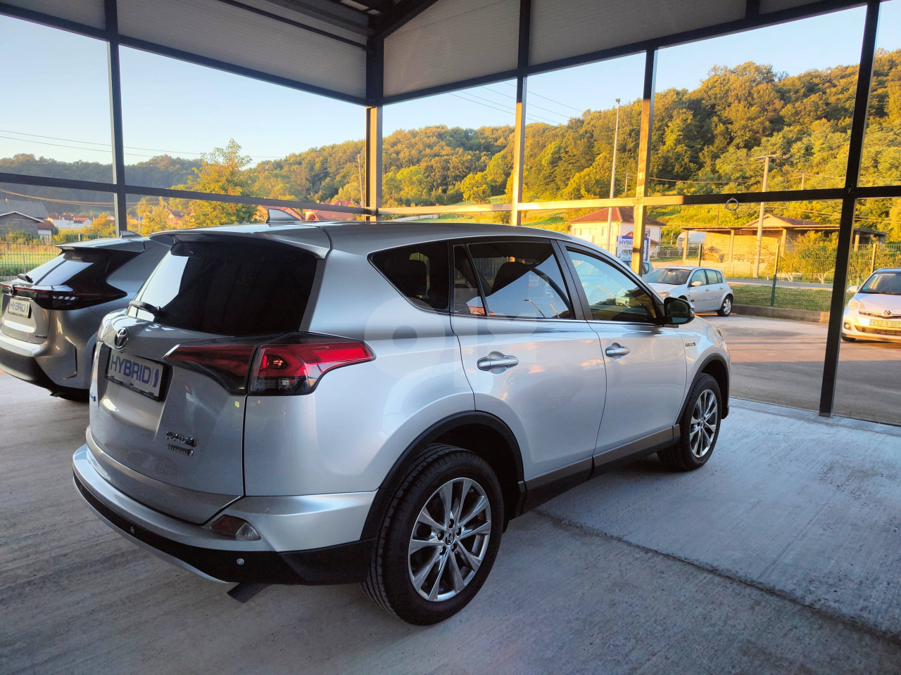 Toyota RAV 4 2016 - Automobili - OLX.ba