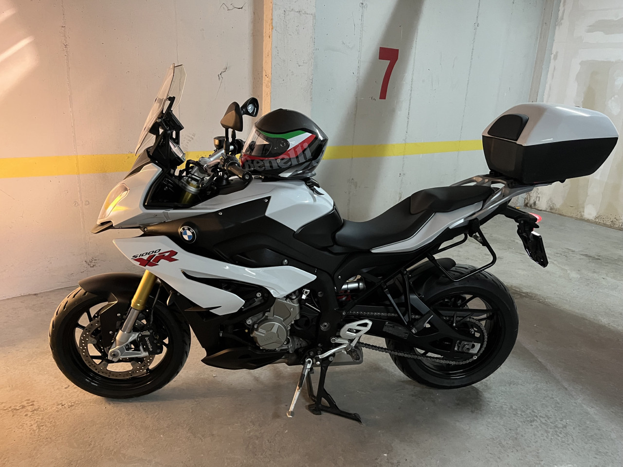 Motocikl bmw 1000xr - Motocikli - OLX.ba