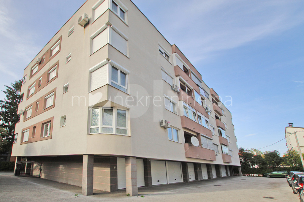 m2: Ilidža, Pejton. Trosoban stan 77m2, garaža, 1. sp - Stanovi i ...