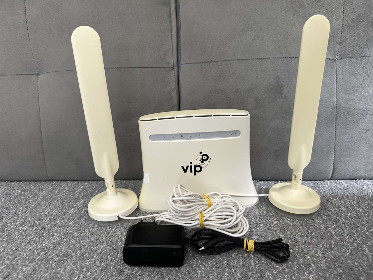 4G Router Modem ZTE MF283 plus sa SIM karticom LAN port - Router - OLX.ba