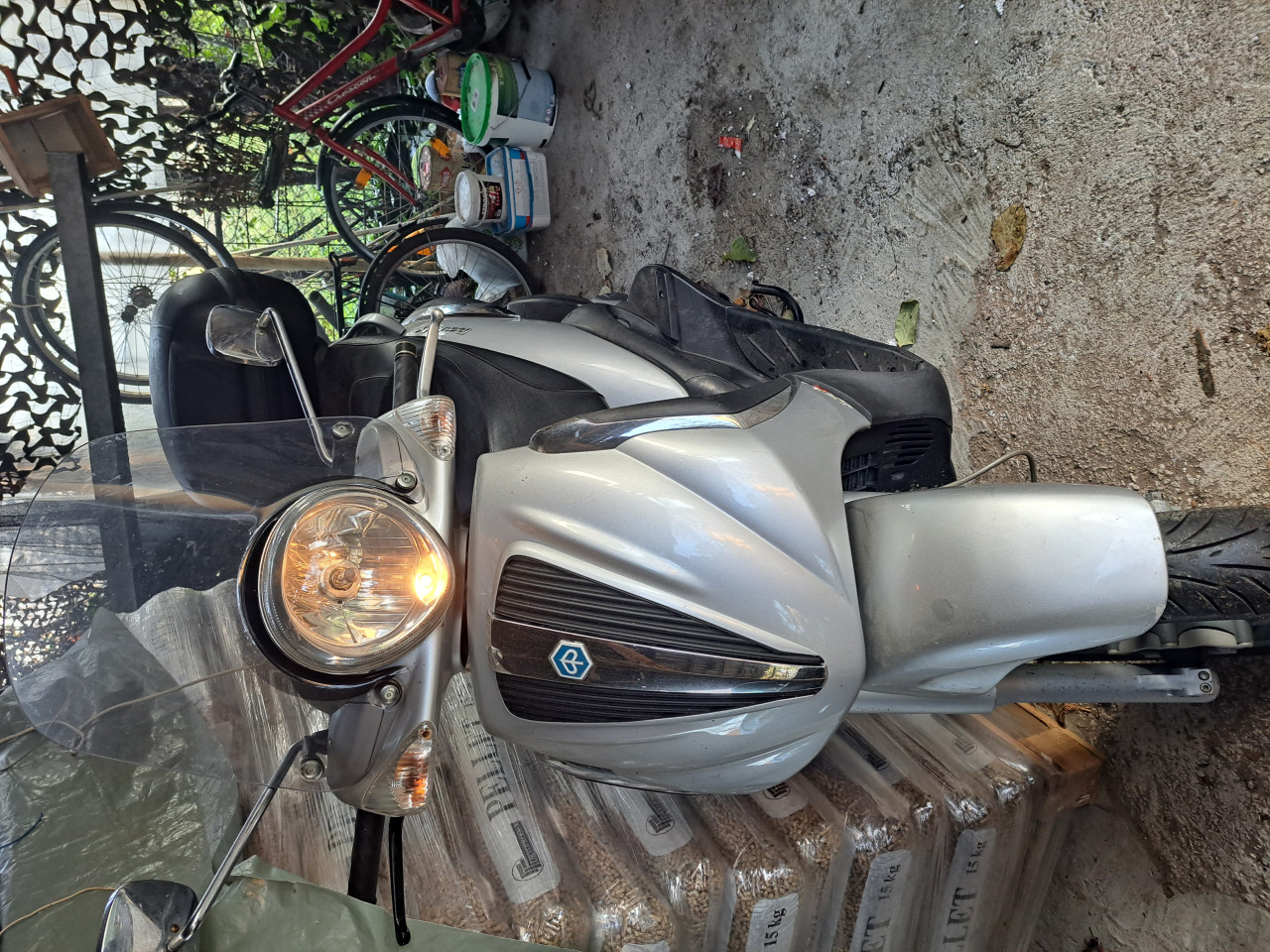 Beverly tourer 250 - Motocikli - OLX.ba