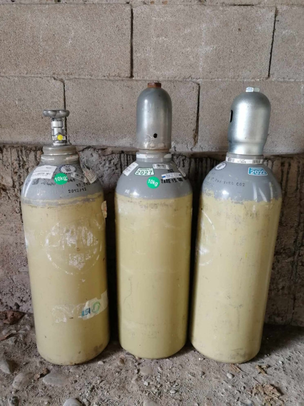 Co2 boce 10l - Boce i manometri - OLX.ba